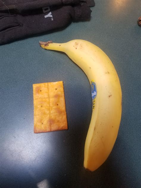 This 6 Pack Cheeze It Banana For Scale R Mildyinteresting