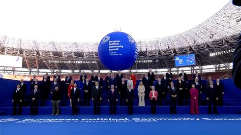 Եվրոպական քաղաքական համայնքի 5 րդ գագաթնաժողովի մասնակիցների տեսալուսանկարահանման արարողություն