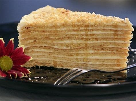 Торта „Медовик“ Recipe Cuisine Recipes Sweet Cakes Bulgarian Recipes