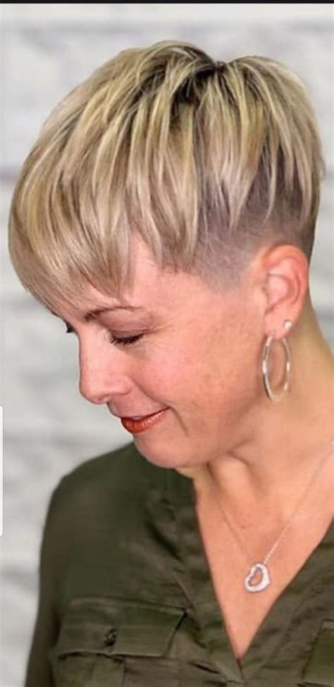 Pin By Paul On Ladies Buzzed Pixie Short Hair Styles Hair Cuts Buzzed Pixie