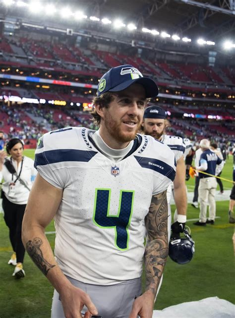 Seattle Seahawks Secure Elite Specialist To Record Breaking Contract