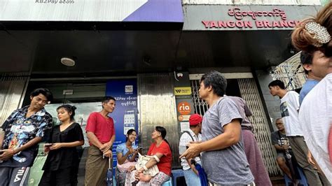 ပြည်တွင်းဘဏ်တွေမှာ ငွေသားထုတ်ယူမှုပမာဏ ကန့်သတ် — မြန်မာဌာန