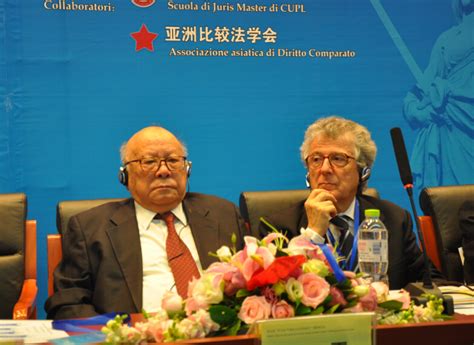 我校江平教授与意大利罗马一大桑德罗斯奇巴尼教授出席会议 罗马法与意大利法研究中心