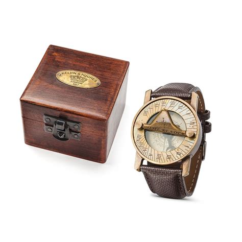 Компасы с солнечными часами от 2500₽. Заказать в интернет-магазине ...