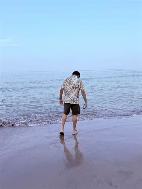 Give Value First Sales Will Follow It Really Is That Simple ⸻ Ive Harsh Makwana