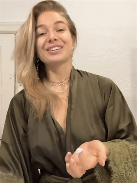 Lola Weippert R Hottvceleb