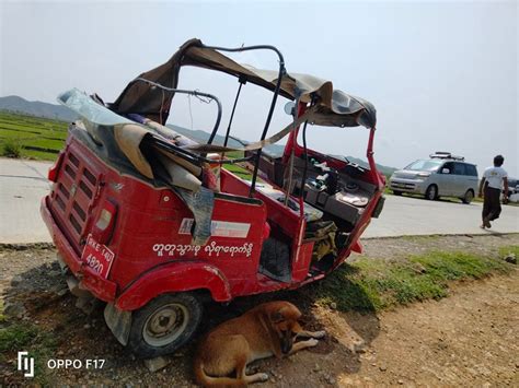 မြောက်ဦးမြို့မှအပြန် မြောင်းဘွယ်လမ်းမကြီးတွင်သုံးဘီး ၁စီးတိမ်းမှောက်၍ ပြင်းထန်ဒဏ်ရာရ Arakan