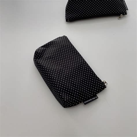 잔도트 삼각 파우치