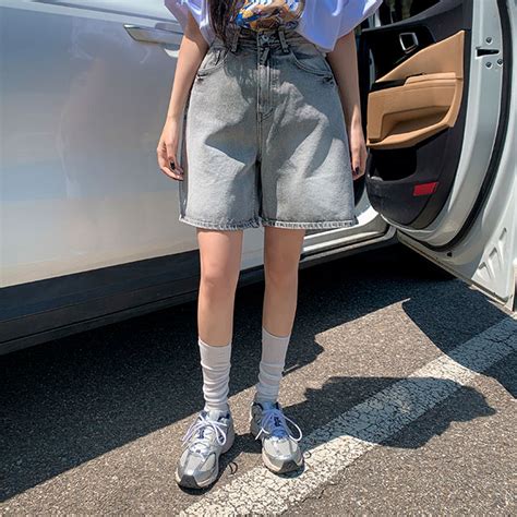 홀리 멋쁨무드😎힙트렌디 보이 샌드워싱 5부 데님 반바지 숏팬츠 워싱데님 하이웨스트 와이드핏 캐주얼 데일리 간절기 빈티지