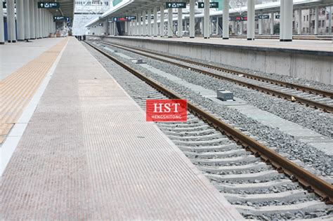 广东中山站枫叶红站台板案例 广西恒石通石材