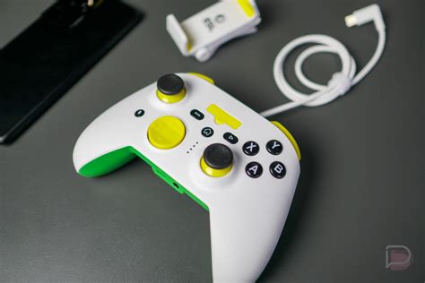 Android Cloud Gaming Made Easy With This New Controller
