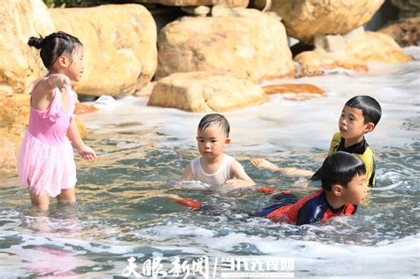 剑河仰阿莎温泉小镇玩水泡温泉亲子乐翻天 水上乐园 游客 张碧桃