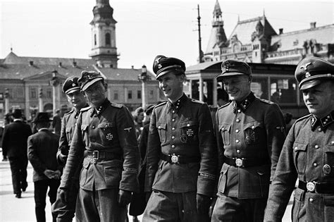 SS Panzer Grenadier Division Reichsführer SS NS Täter in Italien