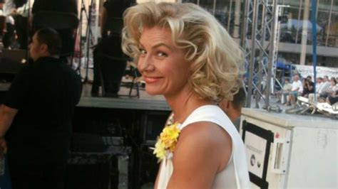 Visszat R A Legszexibb Id J S Barta Sylvia Nlc