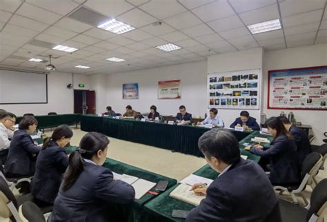 学思践悟党的二十大 凝心聚力共奋进系列报道（三） 建行南京分行党委书记王芳赴秦淮支行开展党的二十大精神集中宣讲 中国江苏网