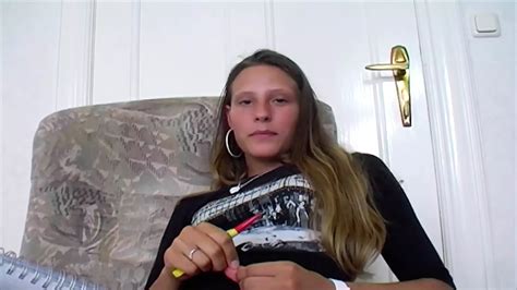 Een Sexy Duitse Tiener Met Kleine Tieten Die Een Geweldige Tijd Heeft Met Haar Seksspeeltjes