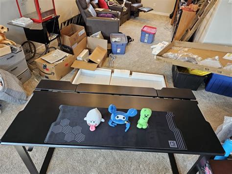 Finished Assembling A Gaming Pc Desktop For A Monitor My Dad Got Menot Sponsored Rgamingsetups