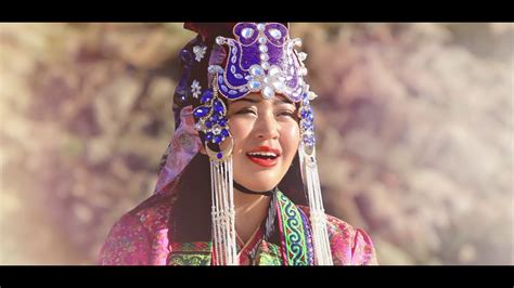 Урьхан хонгор салхи Youtube