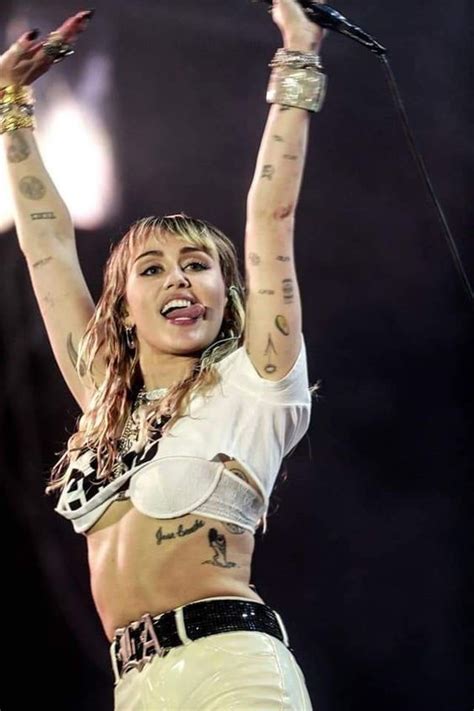 Miley Cyrus X Miley Cyrus Fan Miley Cyrus Pictures Miley