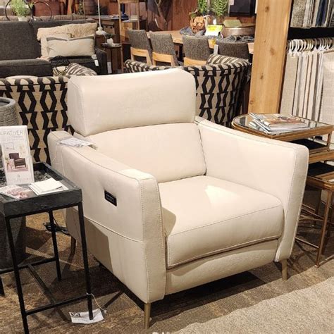 Natuzzi Editions Power Leather Recliner With Headrest Vander Berg Furniture And Flooring