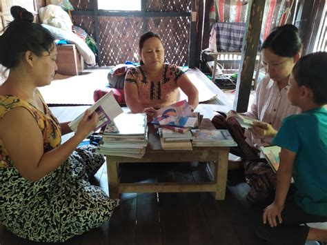 စာဖတ်ရှိန်မြှင့်တင်ရေး မိုဘိုင်းစနစ်ဖြင့် ရပ်ကွက်များအတွင်း စာအုပ်များ အခမဲ့ငှားရမ်းပေး