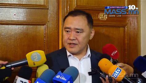 Л Гантөмөр Монголын бүх өрийг дарах мөнгөөр дарга нар гадагш зугаалж хурал нэрээр хэтэвчээ