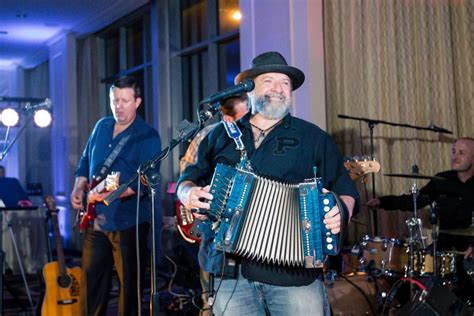 Louisiana Music Icon Wayne Toups Updates Fans After Health Scare