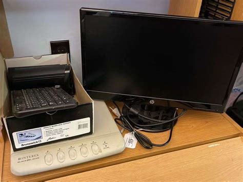 HP Computer Monitor With Keyboard And Dell Speakers Apexx Auctions
