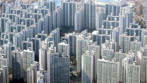 부동산 전문가 10명 중 9명 올해 집값 떨어진다 반등 시기는 중앙일보