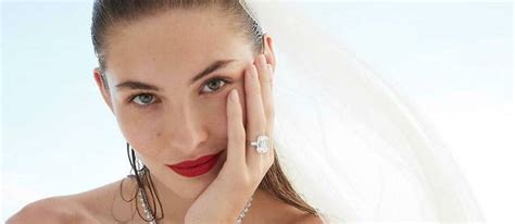 Graff Damour Et De Diamants