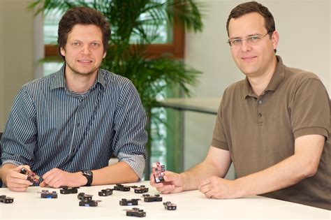 modeling protocols in relay networks with markov chains christian bettstetter