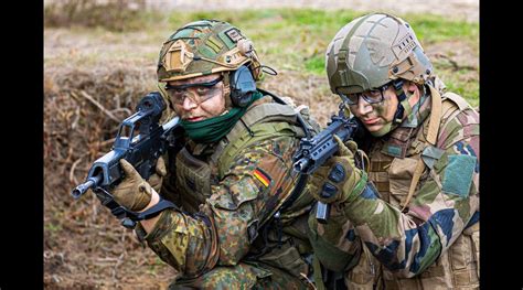 Spiegel узнал о подготовке Бундесвером плана действий на случай войны с Россией