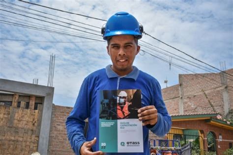 Otass Trabajadores De 50 Eps Fortalecen Capacidades Con Guías Técnicas