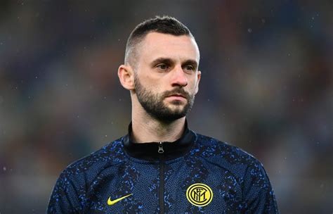 Inter Midfielder Marcelo Brozovic Has Informed Agent He Wont Accept Ac Milan Move Italian Media