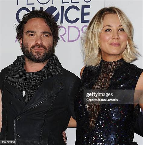 Kaley Cuoco Married Johnny Galecki