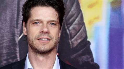 Stephen Dürr Tv Star Erleidet Penisbruch