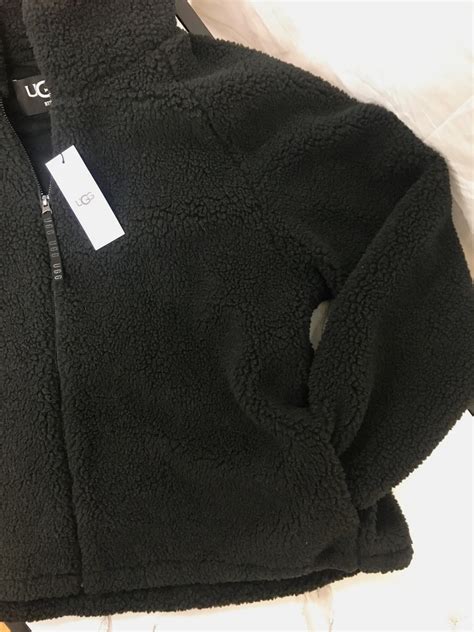 새상품 Ugg 미국 어그 정품 후리스 자켓 후루츠패밀리