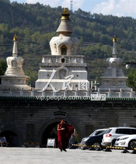 格鲁派六大寺院之一 塔尔寺 人民图片网