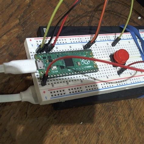 Temperature Moniter With Raspberry Pi Pico Temperature Moniter With Raspberry Pi Pico