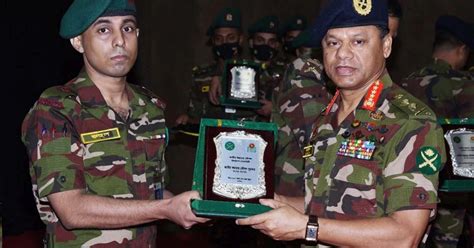 জাতীয় শুদ্ধাচার পুরস্কার বিতরণ ও ডিওএইচএস সেন্টার উদ্বোধন সেনাপ্রধানের