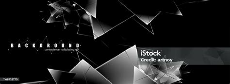 겹치는 빛나는 삼각형이 있는 추상적 배경입니다 격리 된 검은 색 배경 Eps 10의 벡터 그림 3차원 형태에 대한 스톡 벡터 아트 및 기타 이미지 Istock