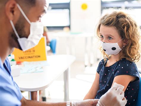 “moderna” 12 18 насны хүүхдүүдэд зориулсан коронавирусийн вакцин гаргана Isee Mn