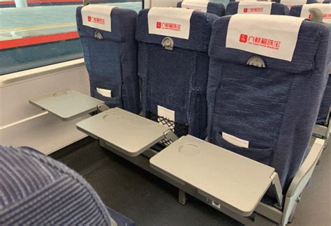 高铁小桌板新动车无卡扣小桌板 伤感说说吧