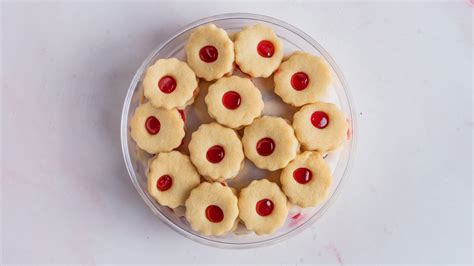 פרחי ריבה פרווה אורן משי יעקב כהן Wolt