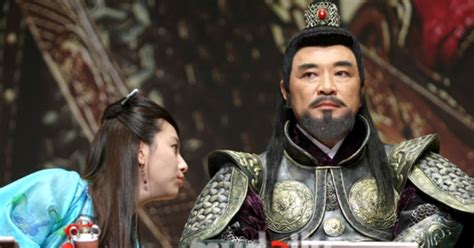 [md포토] 신애 이덕화 아저씨 좀 가르쳐주세요