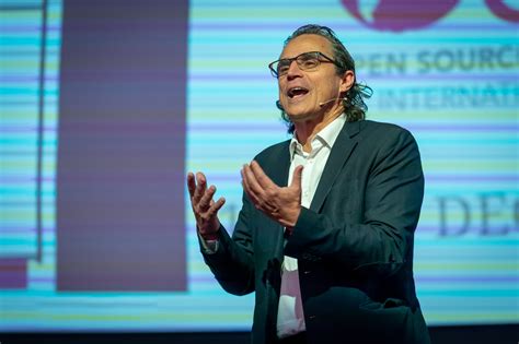 Има два основни вида аминокиселини според видът на веригата незаменими и заменими