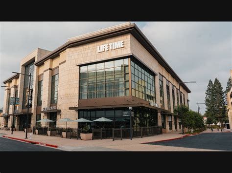 Life Time Luxury Athletic Club Rooftop Pool Now Open In Walnut Creek
