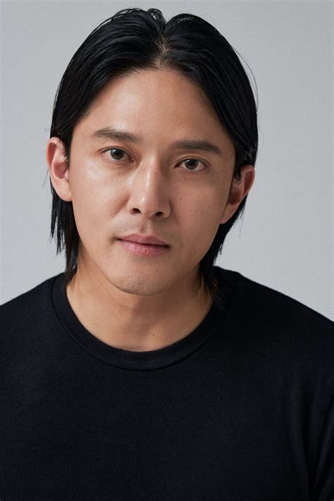 Jung Yong Hee 정용희 Discuss Hancinema