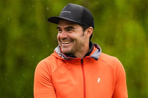 Daniel Melançon Sort Ses Bâtons Pour Appuyer Le Service Daide Communautaire De Charlevoix Est