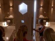 Naked Jamie Lee Curtis In Scream Queens